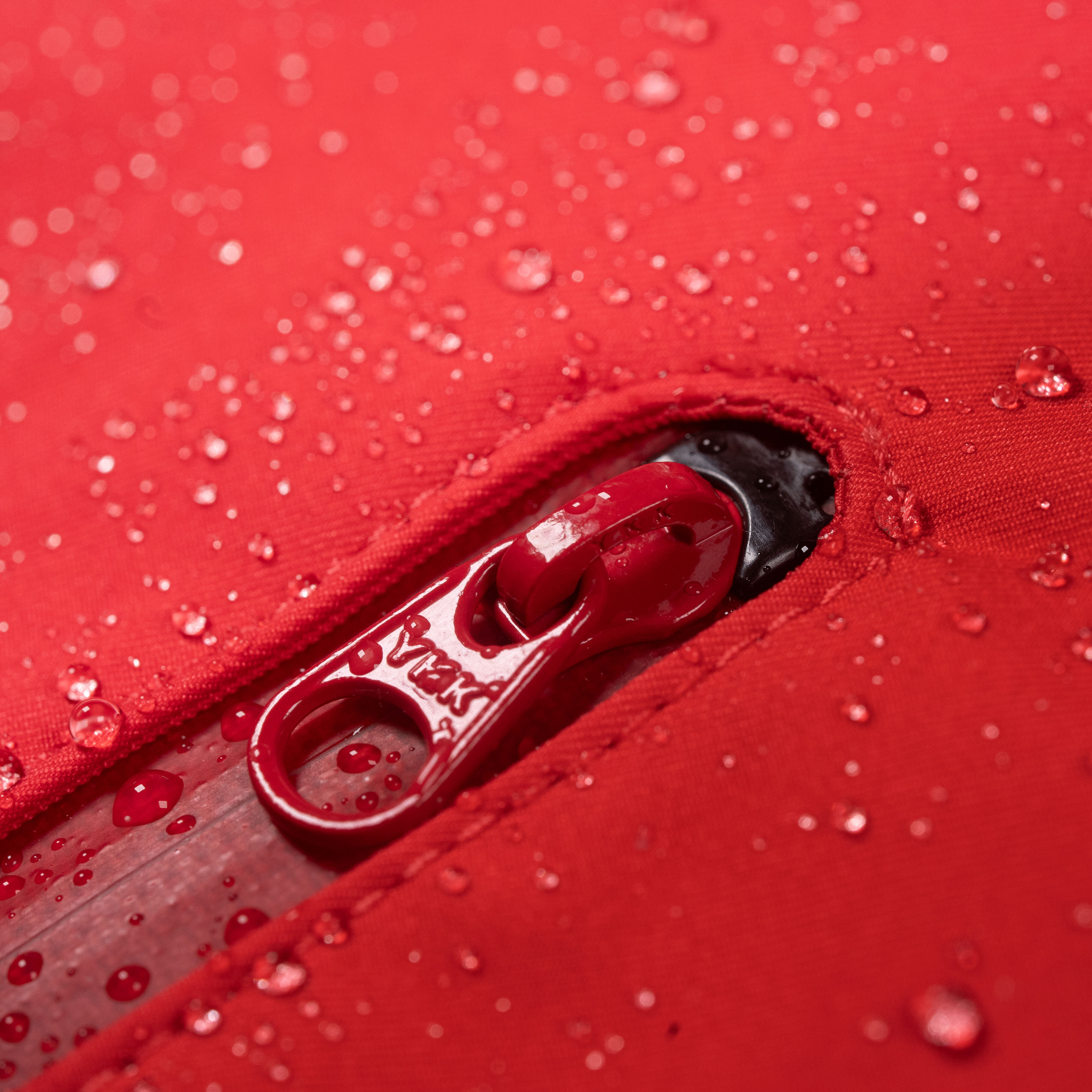 AquaGuard® Coil Zipper with Bridge Top Stop | YKK DIGITAL SHOWROOM