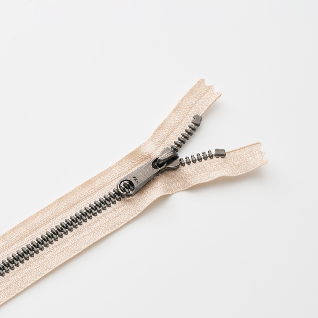 METALUXE® Fin | YKK DIGITAL SHOWROOM